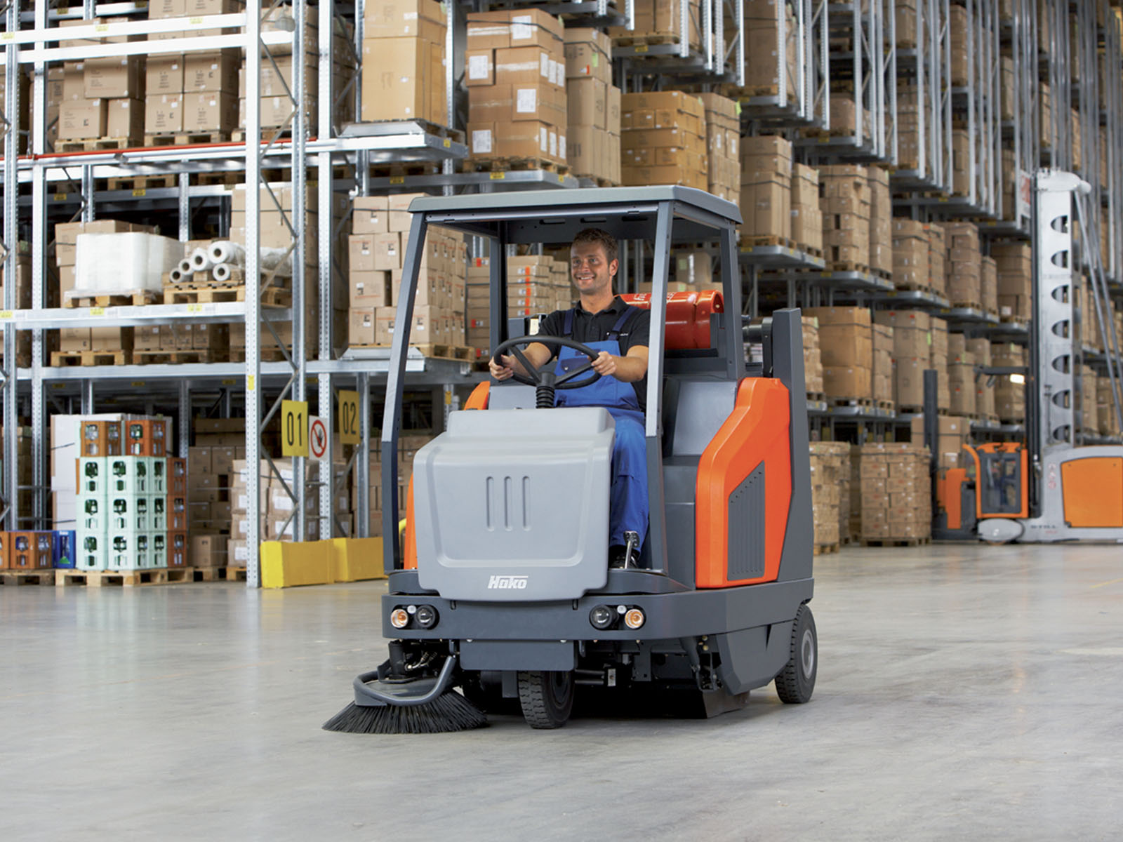 Ride On Sweepers & Sweeping Machines - Hako